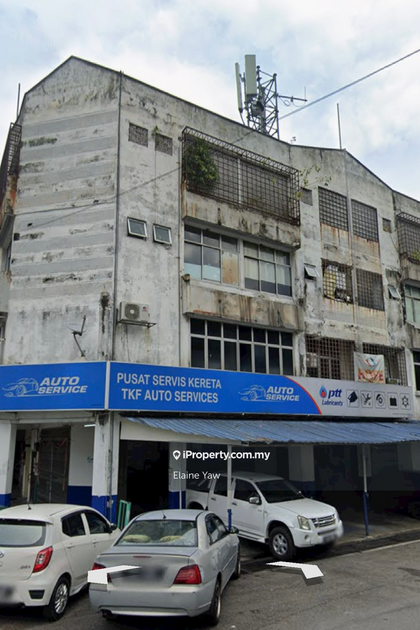 Shop for rent at 【CORNER GROUND FLOOR】Taman Desaria, Petaling PJS 5 ...