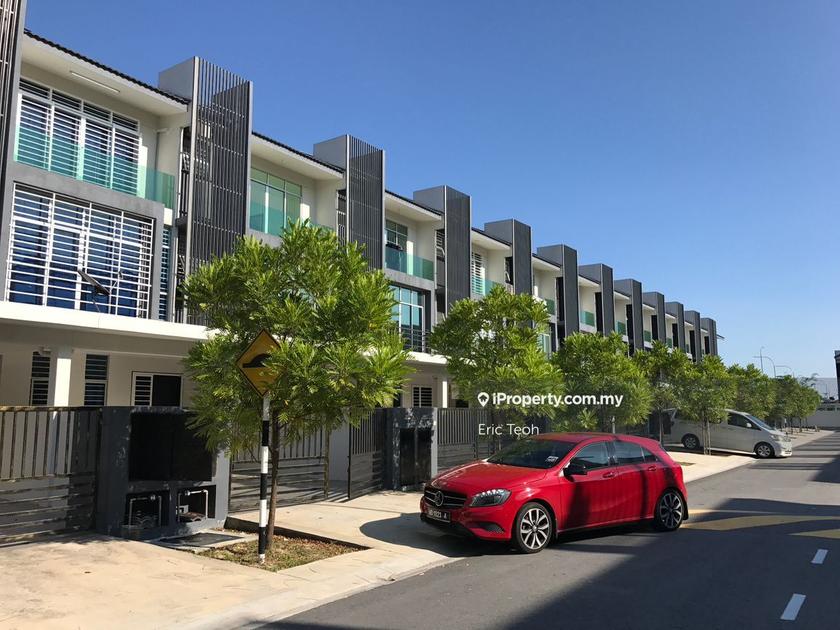 Bangi Avenue 3 Storey, Bangi Avenue Seksyen 7, Bangi for sale ...