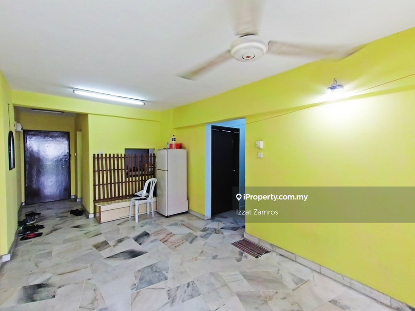 Apartment for sale at Vista Angkasa - RM 350,000 | iProperty Malaysia
