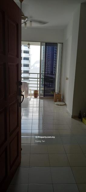 Putra Place Condominium, Bayan Lepas for rent - RM1900 | iProperty Malaysia
