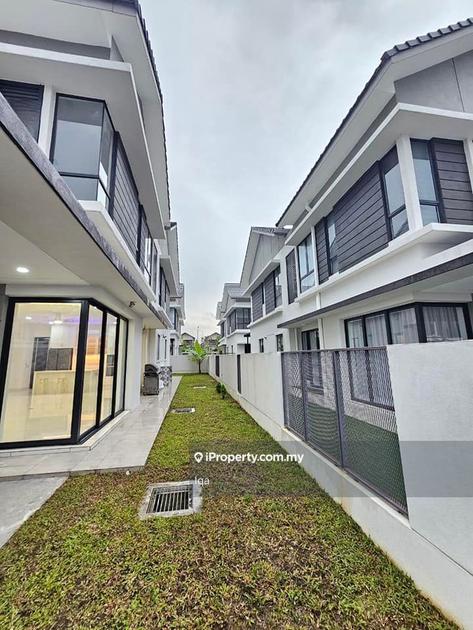 Semi-detached House for sale at Reesia Elmina Garden, Shah Alam - RM ...