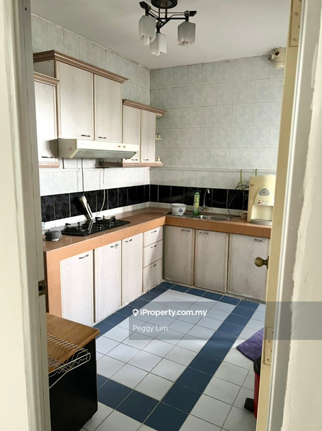 Condominium for sale at Endah Regal Condominium - RM 350,000 | iProperty Malaysia
