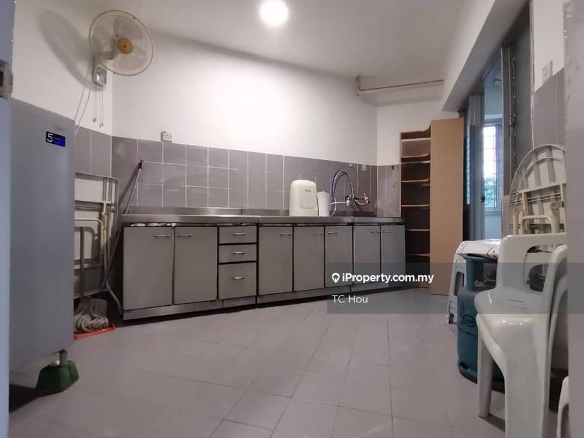 Condominium for sale at Vista Perdana - RM 375,000 | iProperty Malaysia