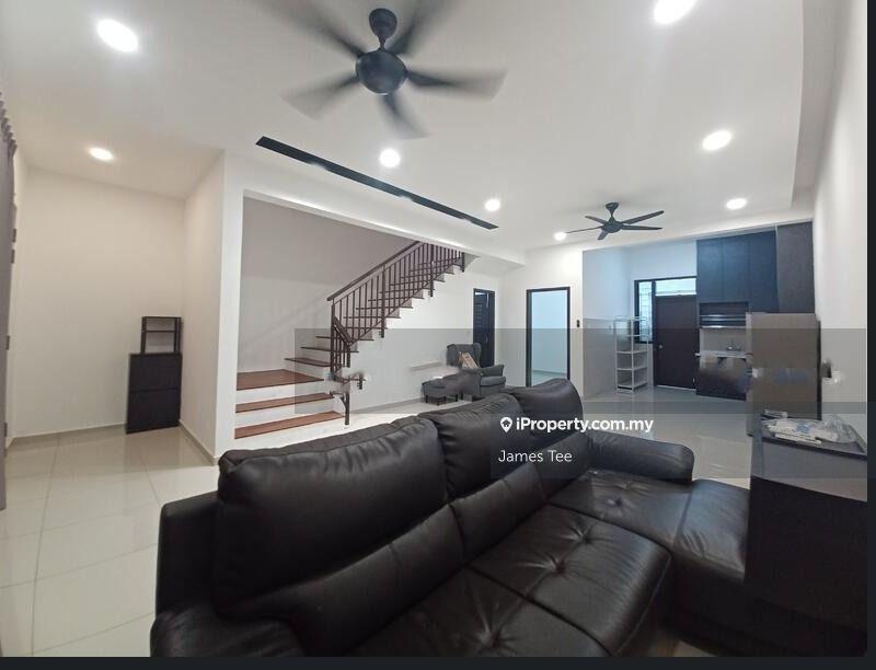 3-storey Terraced House for sale at Setia Utama 3 storey Brand New ...