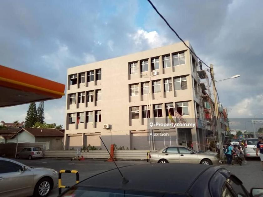 Shop for sale at Persiaran Raja Muda Musa - RM 2,500,000 | iProperty ...