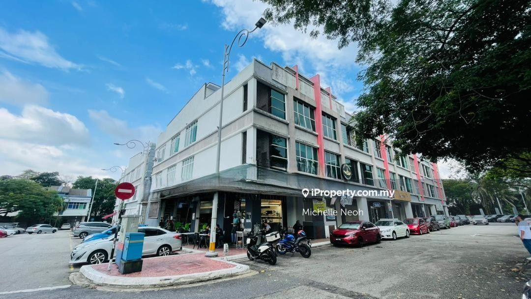 Shop Office for sale at Ara Damansara 3 Storey Corner Shop Lot Facing ...