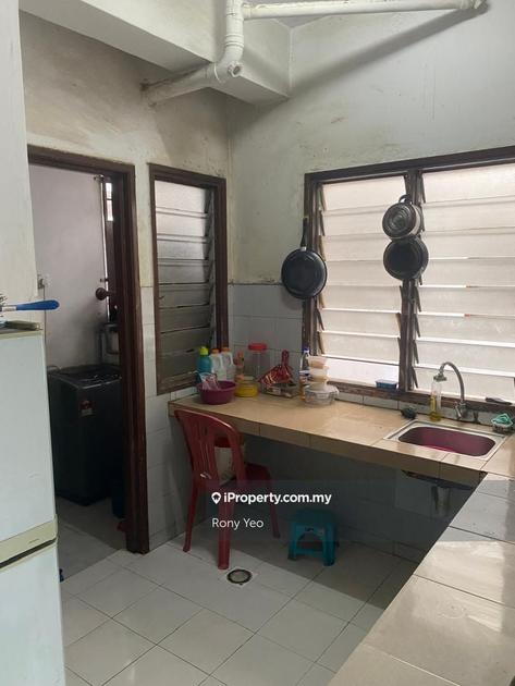 Apartment for sale at Putra Ria Apartment - RM 198,888 | iProperty Malaysia