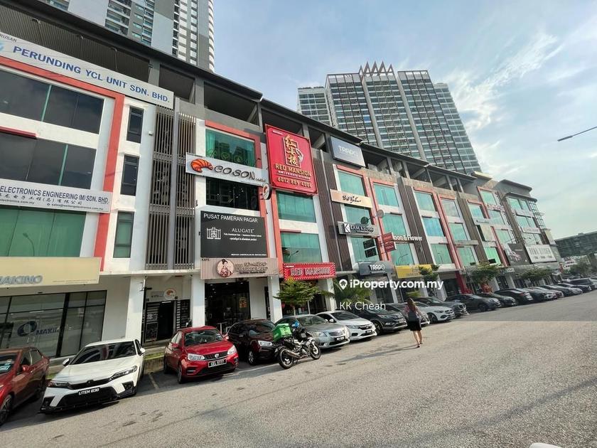 Shop for sale at Menara Simfoni, Symphony Tower, FACING MAINROAD ...