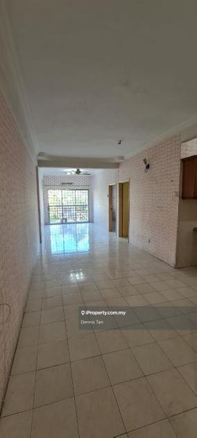 Apartment for sale at Vista Indah Putra - RM 260,000 | iProperty Malaysia