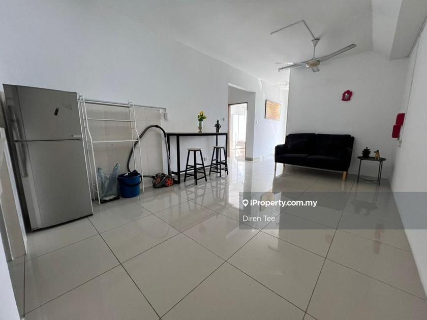 Serviced Residence for rent at Platinum Lake PV 21 - RM 2,050 per month ...