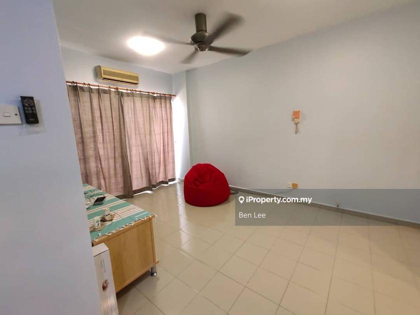 Condominium for rent at Villa Emas - RM 1,700 per month | iProperty ...