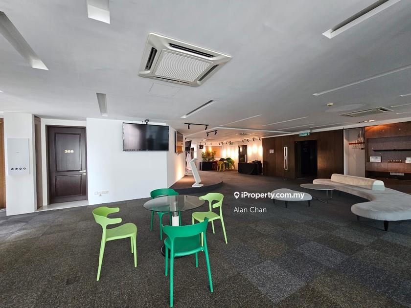 Shop Office for rent at Endlot 50 x 70 With Lift @ USJ 1 Sentral ...
