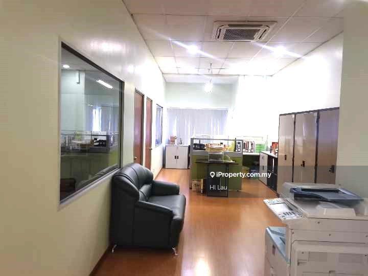 Shop Office for sale at 2.5 Storey Shop Office with basement 22' x 75 ...