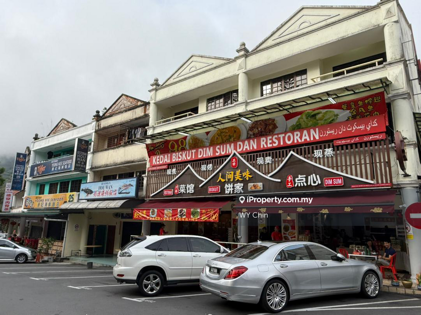 Shop for sale at 4 STOREY CORNER SPACIOUS RARE UNIT ROI 5%,GOHTONG JAYA ...