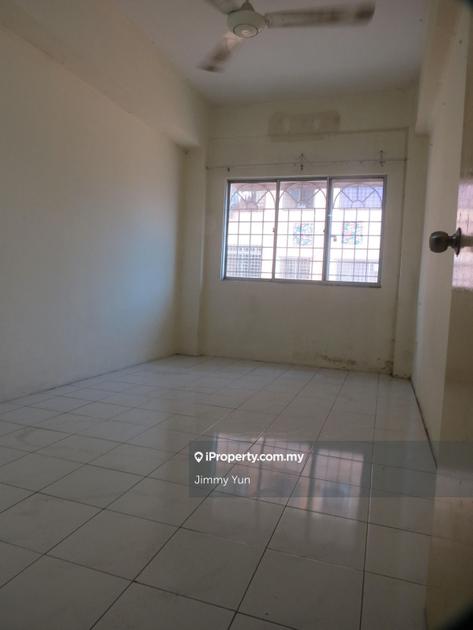 Putra Ria Apartment, Taman Pinggiran Putra, Seri Kembangan for sale ...