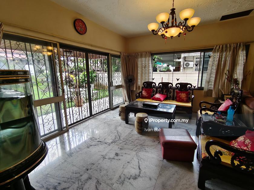 Bungalow for sale at PJ SS3 2-Storey Bungalow, Petaling Jaya - RM 3,800,000 | iProperty Malaysia