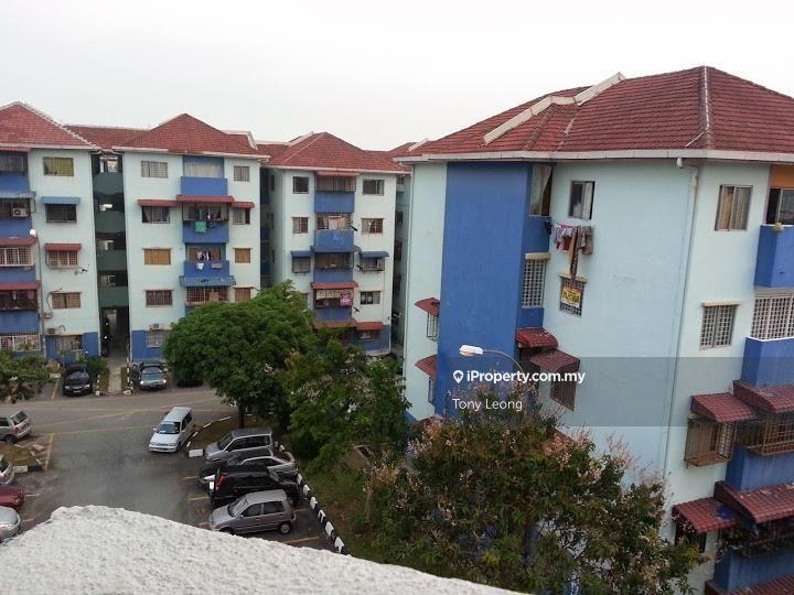 Apartment for rent at Pangsapuri Putra Indah - RM 1,000 per month ...