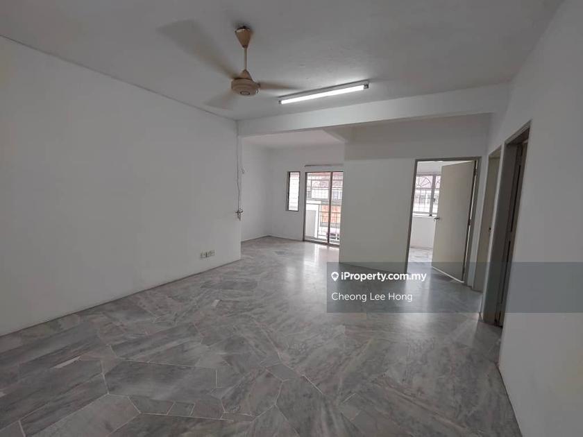 Apartment for sale at Sri Anggerik 1 - RM 436,000 | iProperty Malaysia
