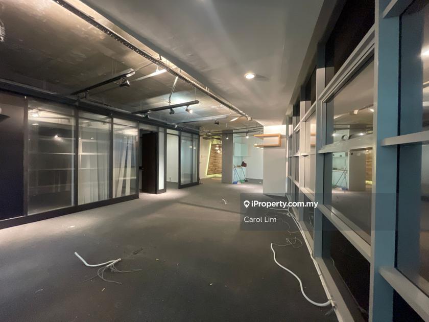 First Subang Mall, SS 15, Subang Jaya Corner lot Office for sale ...