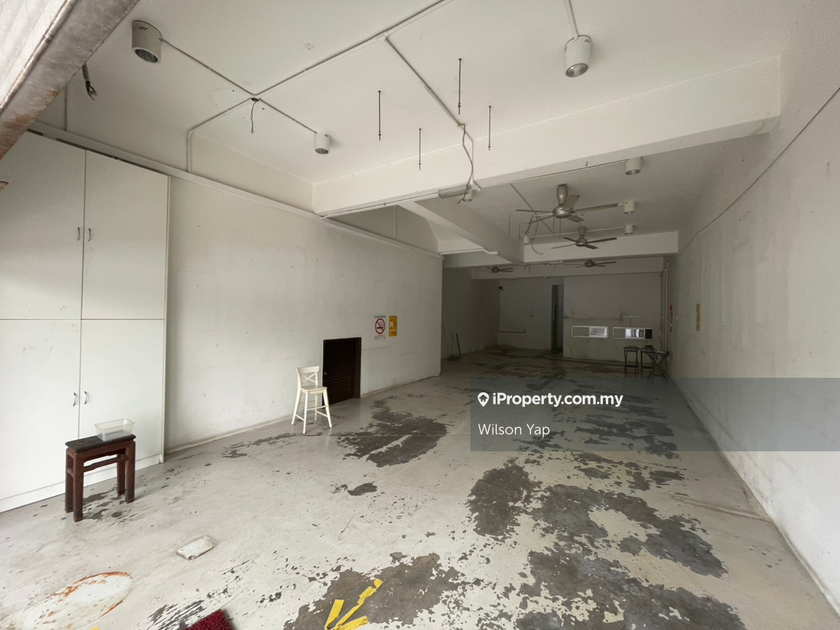 Bandar Puteri Puchong [Ground floor] Puteri 5. Face External Road ...