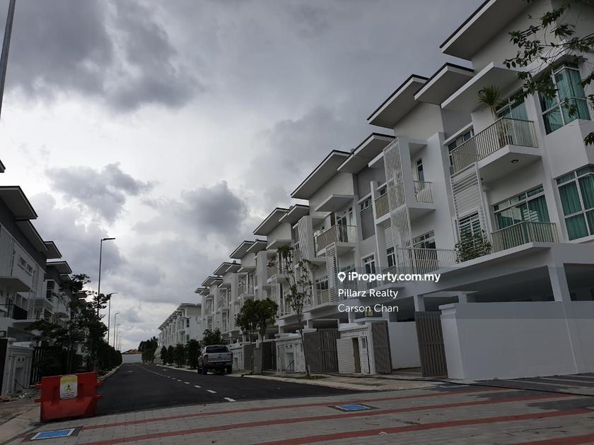 3-storey Terraced House for sale at Puncak Indah, Ampang WaterFront ...
