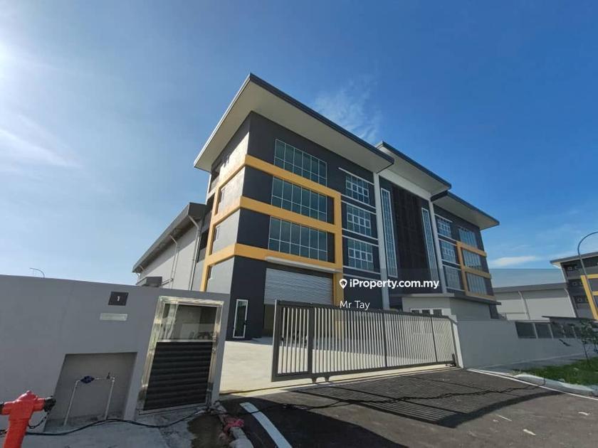 Semi-D Factory for sale at 2.5 Storey ETP Factory Kapar Meru Indah ...