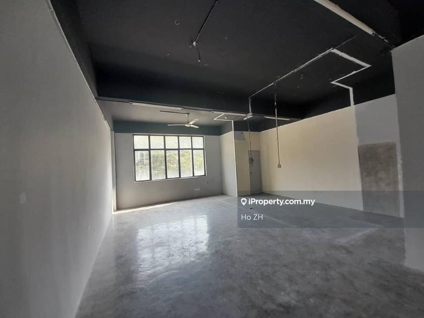 Pusat Komersial TSB First Floor Office For Rent Sungai Buloh, Sungai ...