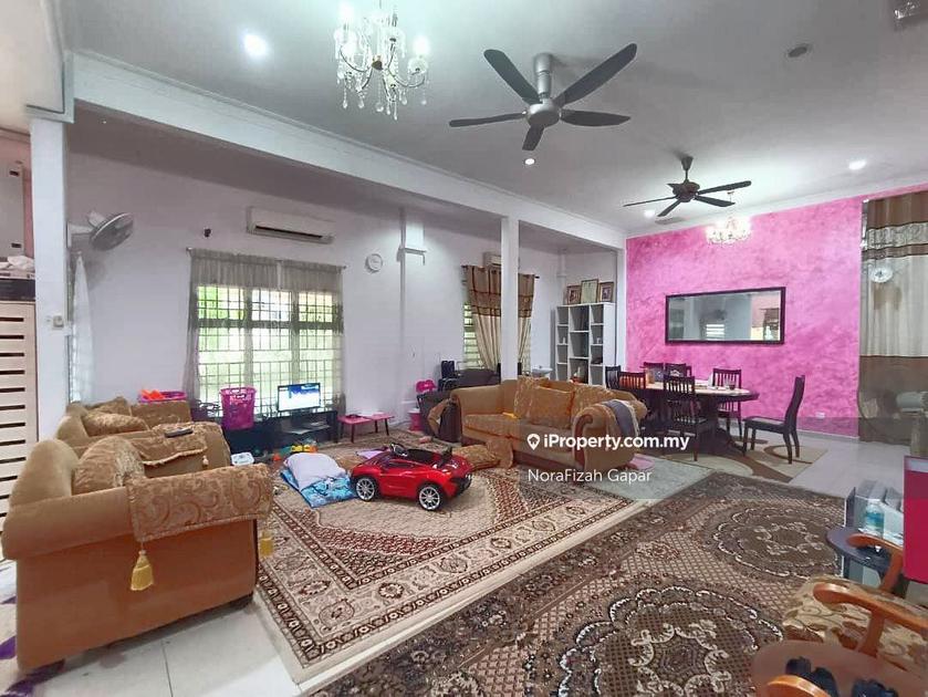 Bungalow for sale at Idaman Villa, Bandar Sri Sendayan - RM 790,000 ...