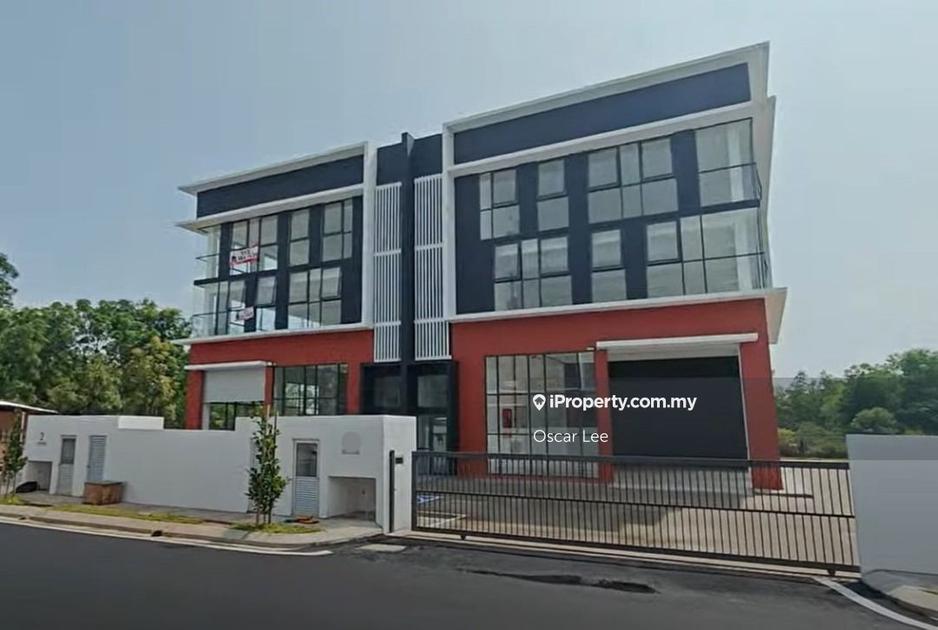 Semi-D Factory for rent at Kota Puteri Brand New Three Storey Semi-D ...