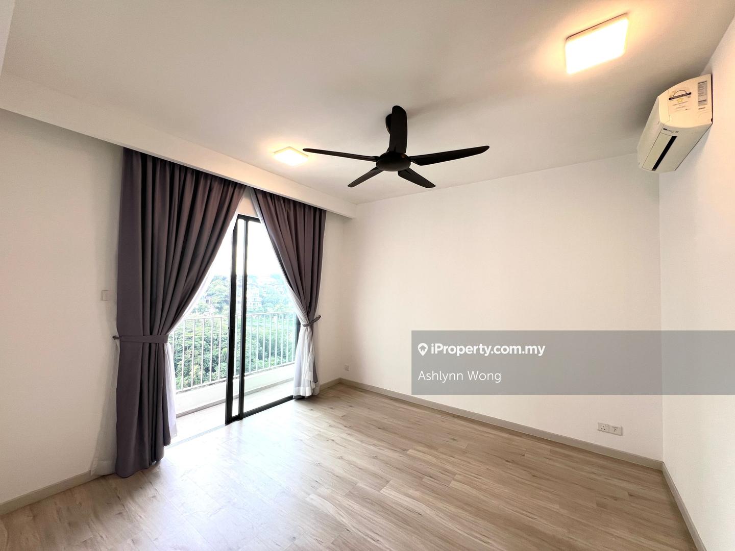 Condominium for Rent in South Brooks by Ashlynn Wong