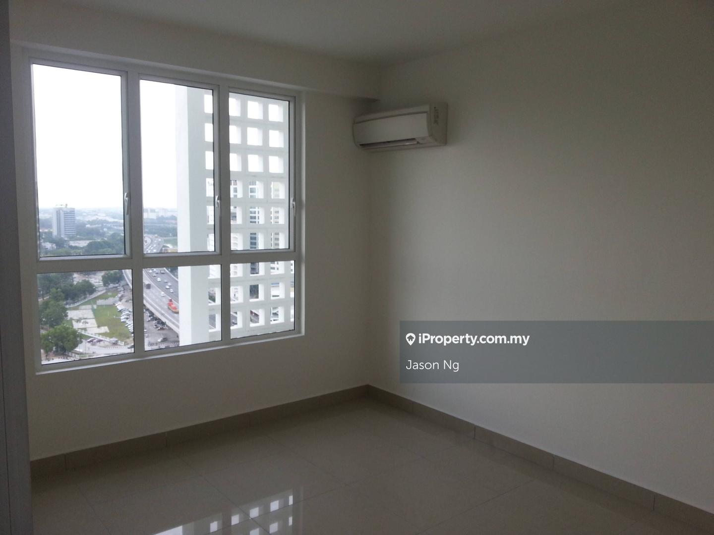 Residensi Servis untuk Disewa di Menara U oleh Jason Ng