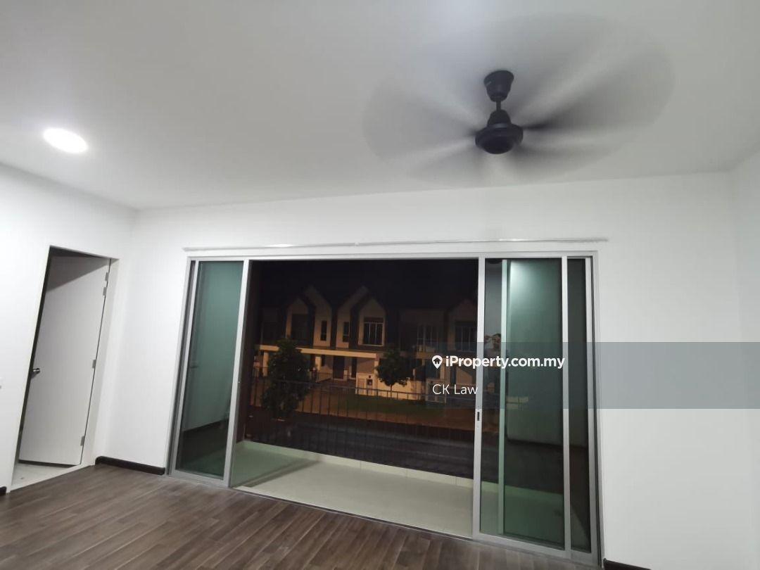 Rumah Berangkai 2 Tingkat untuk Dijual di Eco Forest, Semenyih oleh CK Law