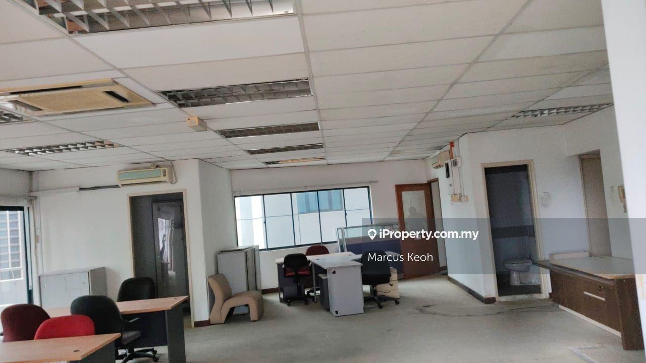 Pejabat untuk Disewa di KLCC, KL City Centre oleh Marcus Keoh