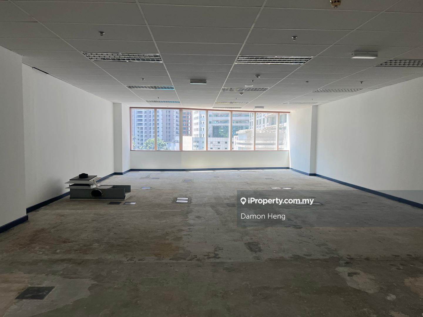 Pejabat untuk Disewa di KLCC, KL City Centre oleh Damon Heng