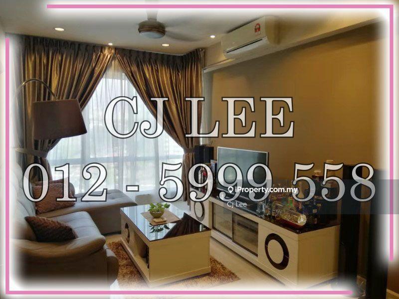 Residensi Servis untuk Disewa di Tiara Mutiara / The Crown oleh Cj Lee