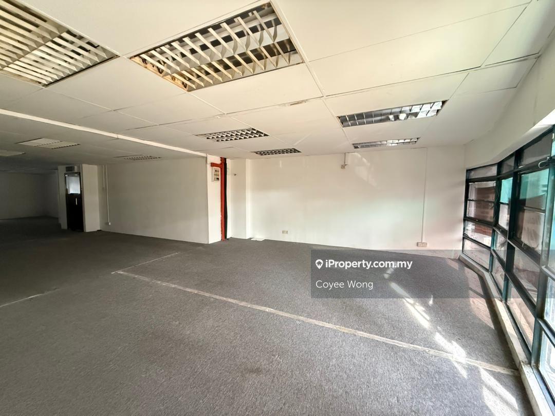 Office for Rent in Sri Hartamas, Kuala Lumpur by Coyee Wong