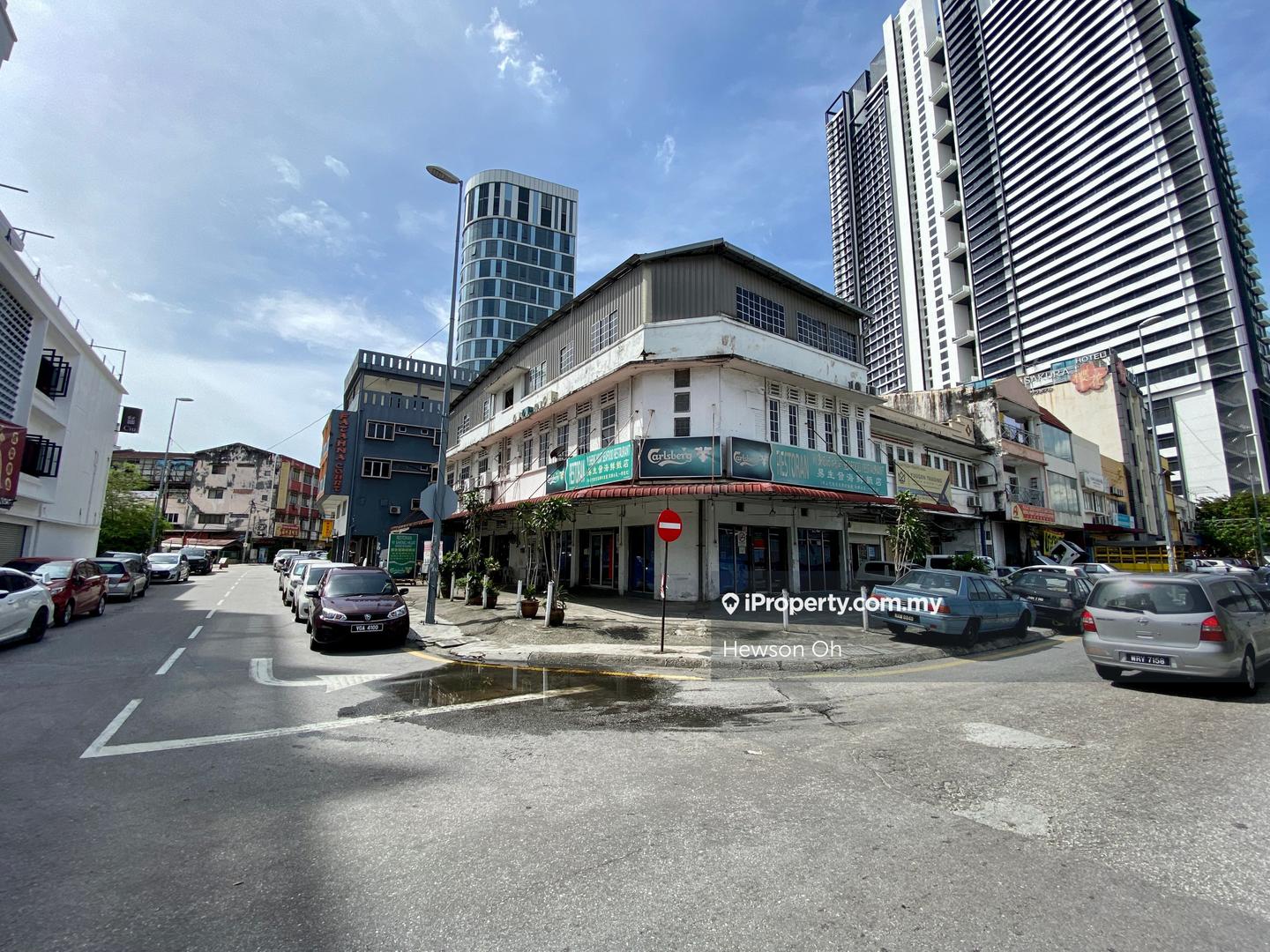 Kedai untuk Dijual di Bukit Bintang, KL City Centre oleh Hewson Oh