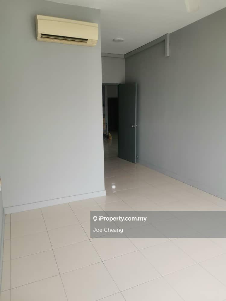 Residensi Servis untuk Disewa di Metropolitan Square oleh Joe Cheang
