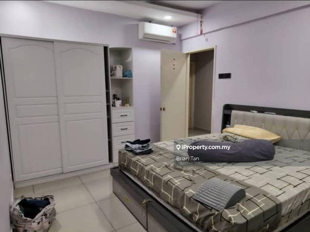 Kondominium untuk Disewa di First Residence (Residensi Unggul) oleh ...