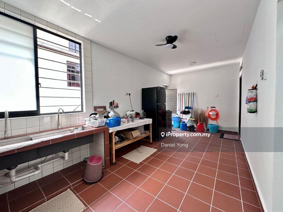 Rumah Berangkai 2 Tingkat untuk Dijual di Taman Pelangi Indah, Ulu ...