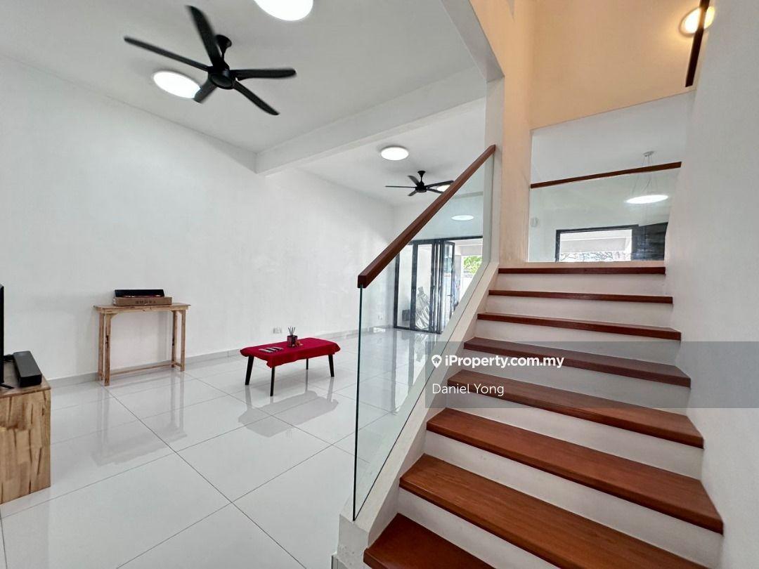 Rumah Berangkai 2 Tingkat untuk Dijual di Taman Pelangi Indah, Ulu ...