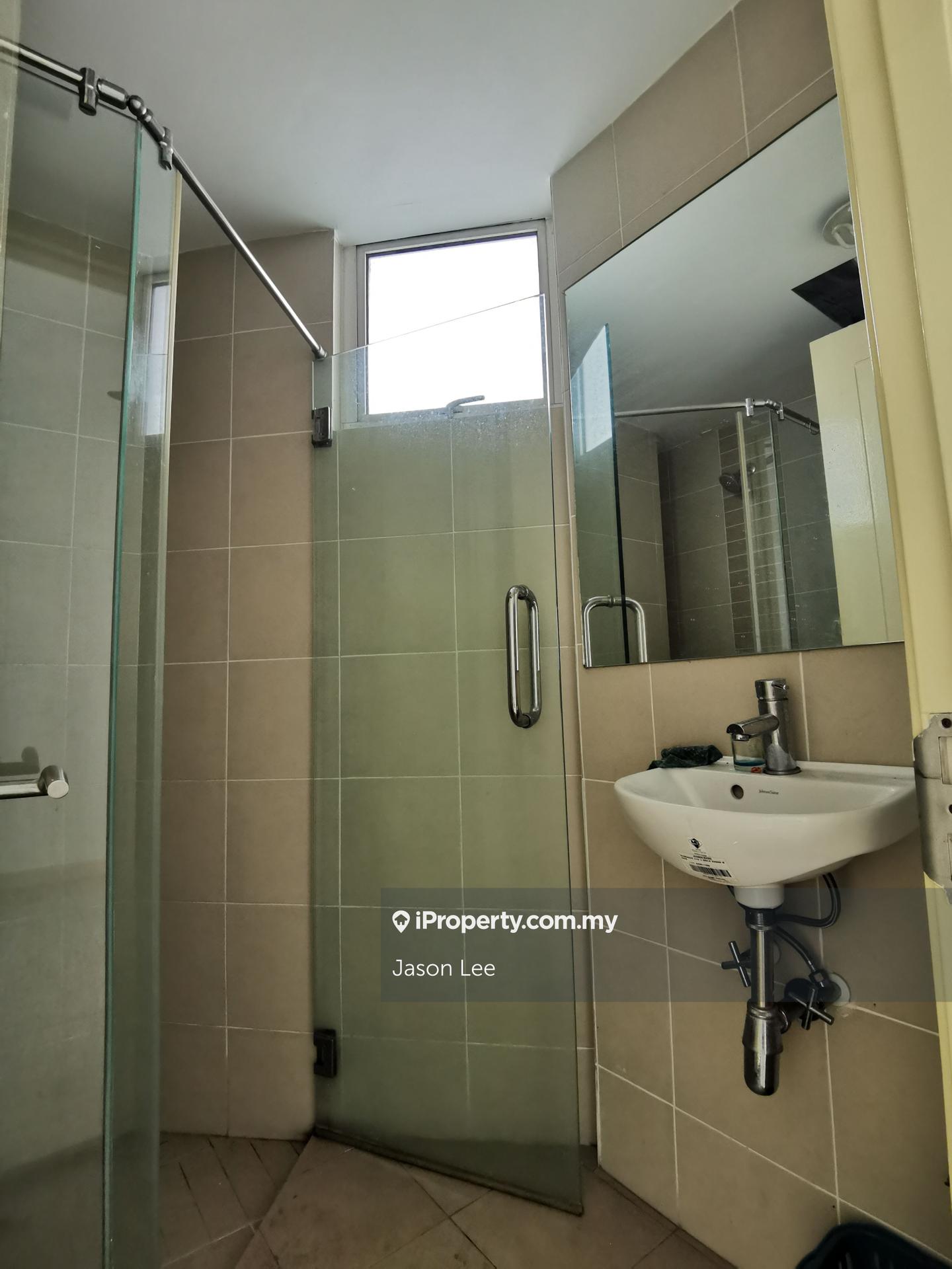 Service Residence for Sale in Tiara Mutiara / The Crown by Jason Lee