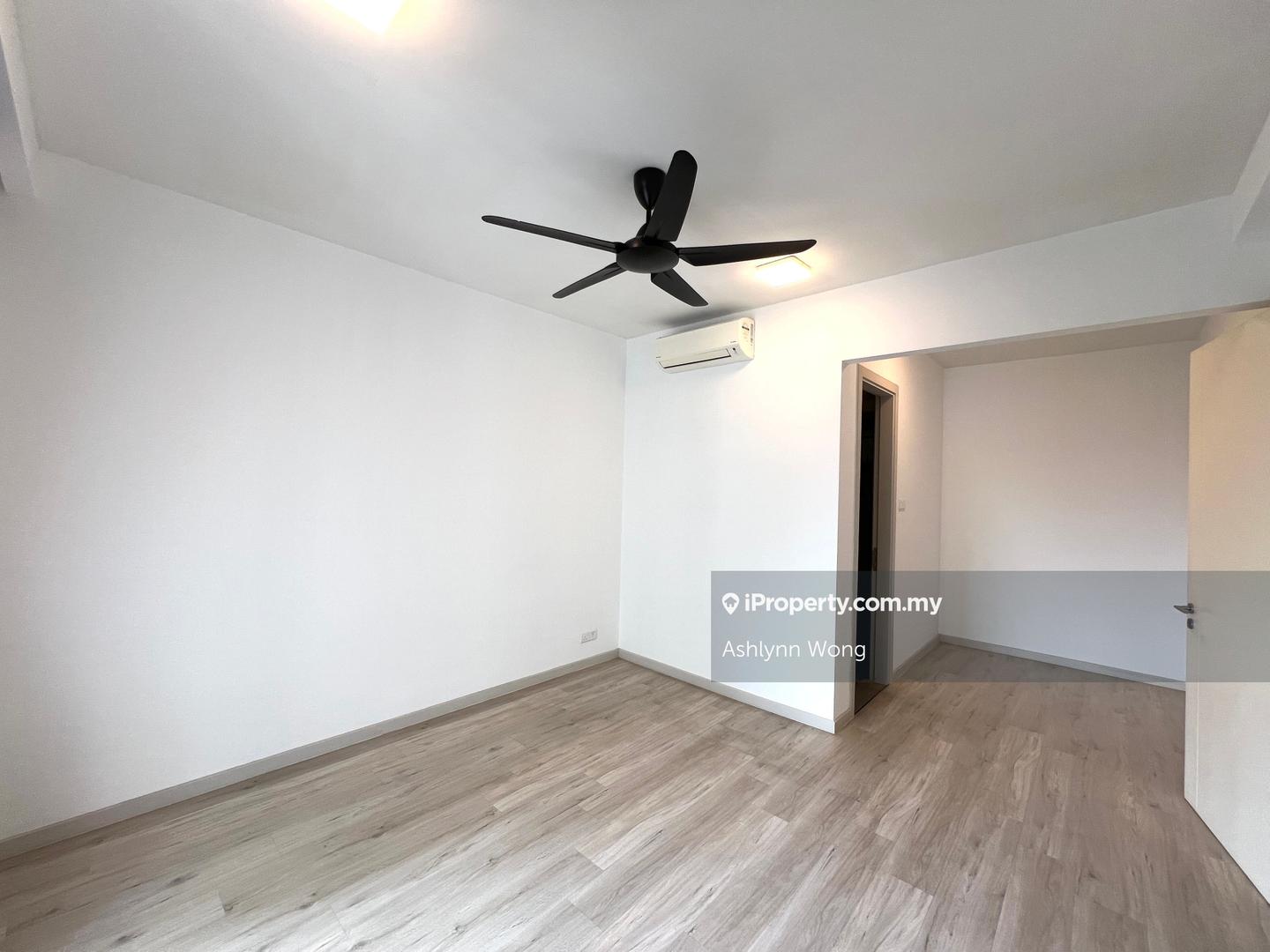 Condominium for Rent in South Brooks by Ashlynn Wong