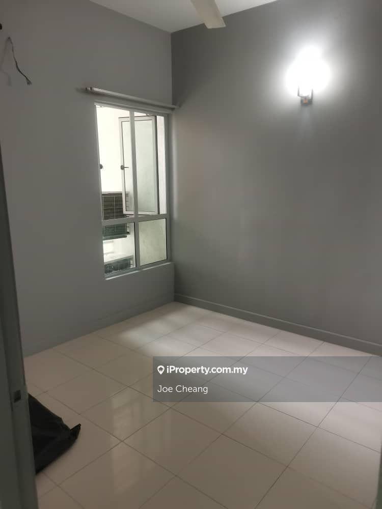 Residensi Servis untuk Disewa di Metropolitan Square oleh Joe Cheang