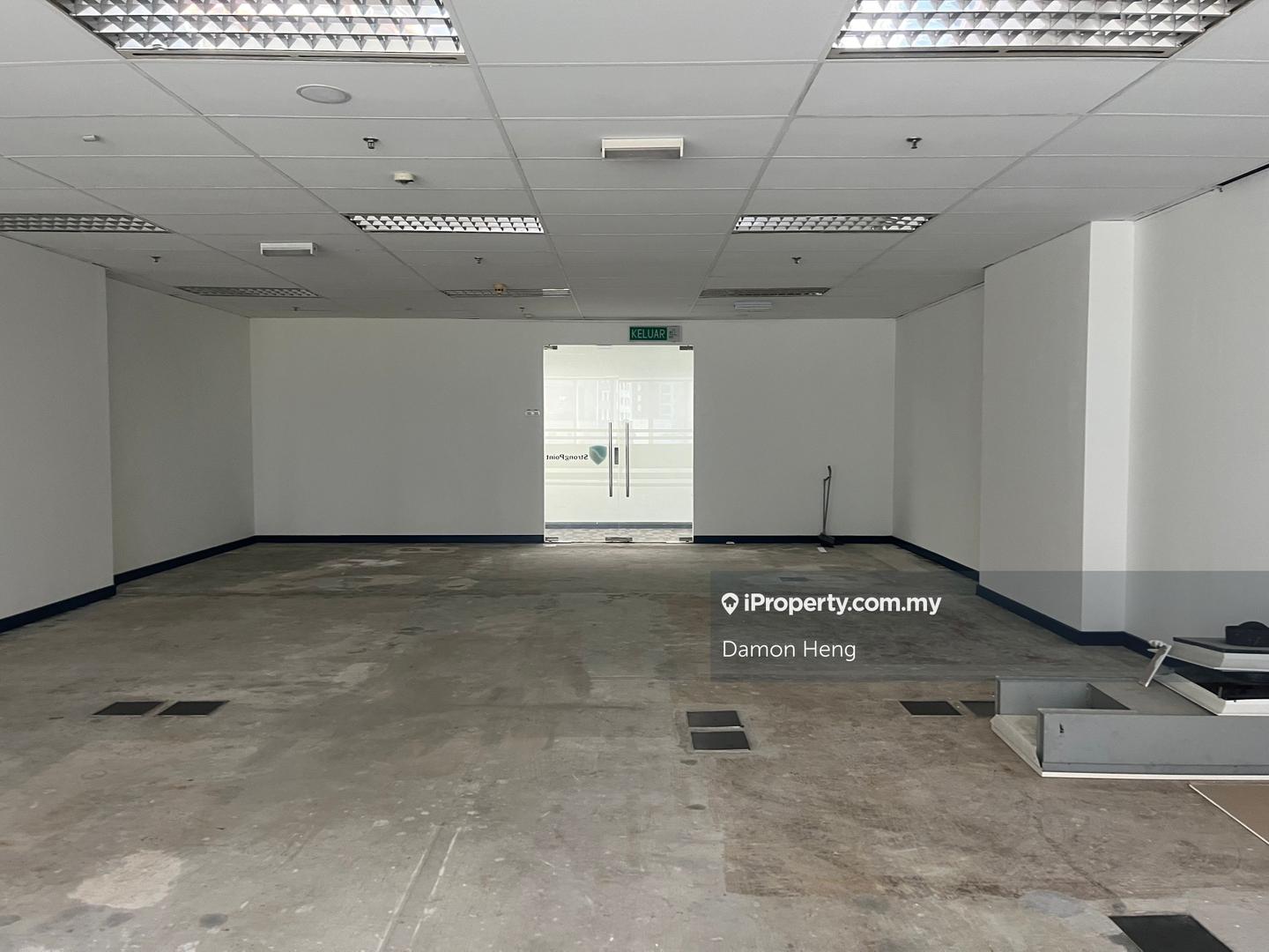 Pejabat untuk Disewa di KLCC, KL City Centre oleh Damon Heng