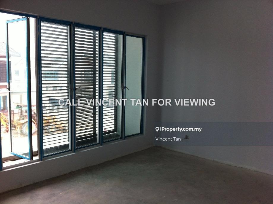 2-storey Terraced House for Sale in ELMINA CRISTA East Garden West ...