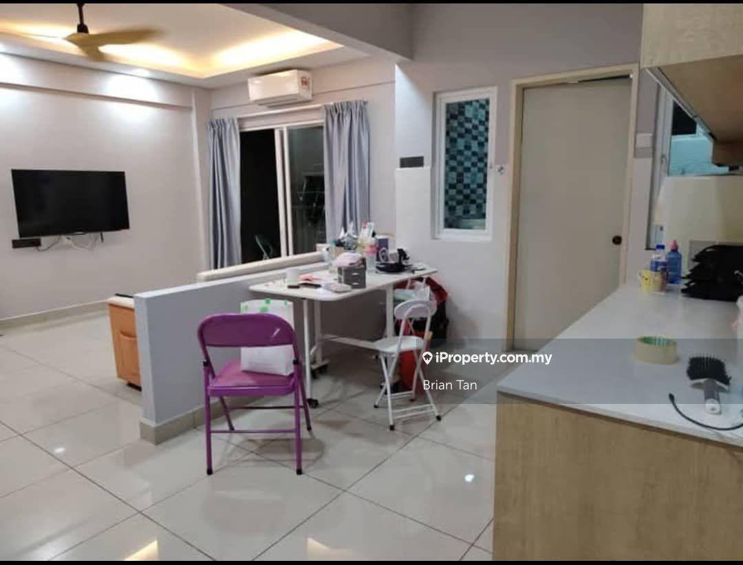 Kondominium untuk Disewa di First Residence (Residensi Unggul) oleh ...