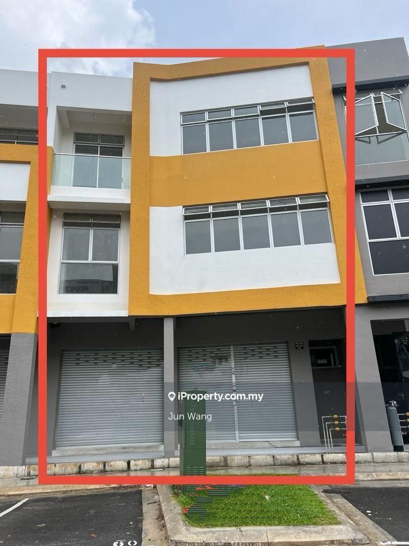 Shop for Rent in Taman Molek, Johor Bahru by Jun Wang