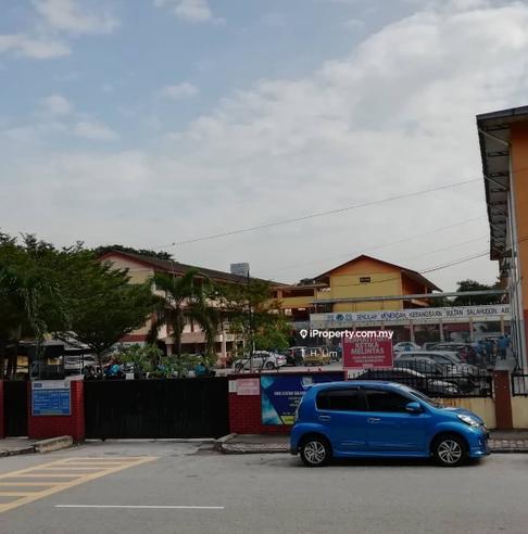 Shop for rent at Hot Shah Alam Seksyen 2 beside Uitm hostel, SMK, kfc ...
