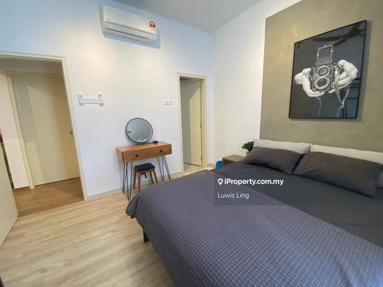 Condominium for Rent in Lakefront Homes by Luwis Ling